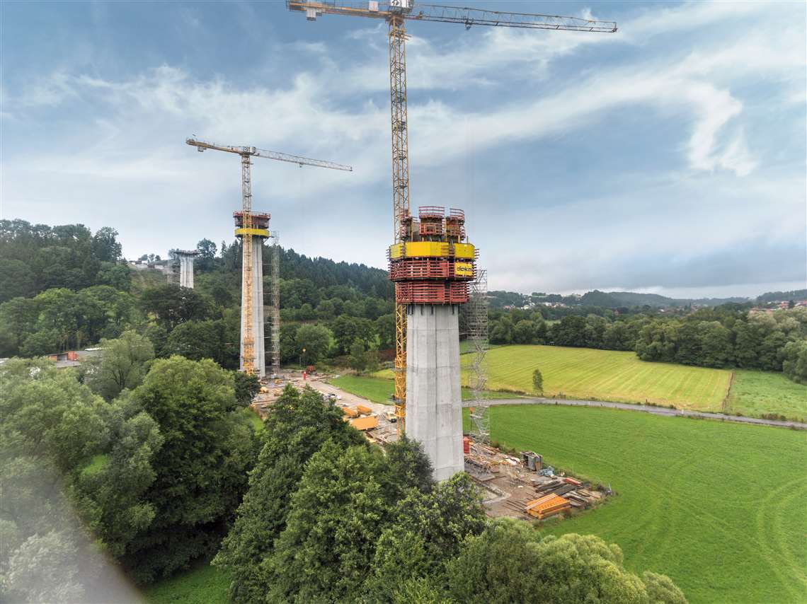 New 70 metre high bridge built with Doka formwork - CompressorTECH²