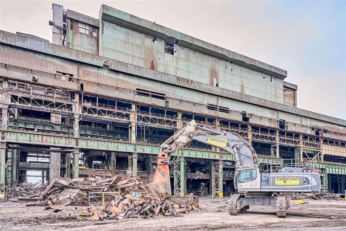 Redcar steelworks demolished in controlled explosion - CompressorTECH²