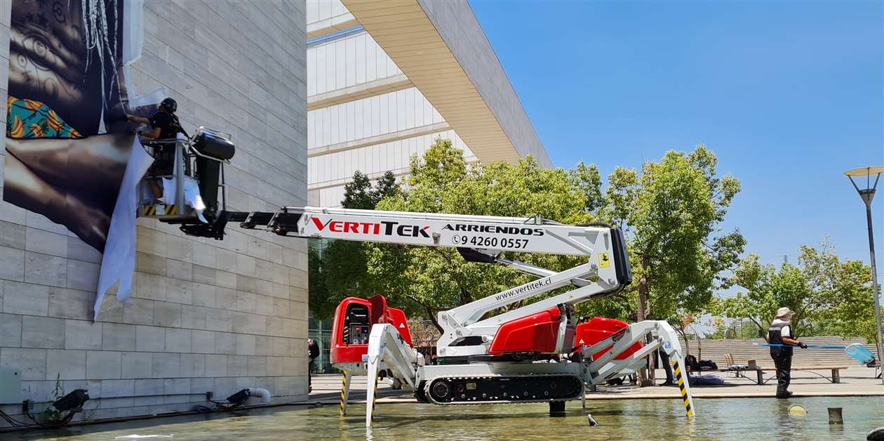 Spider lift projects in focus - CompressorTECH²