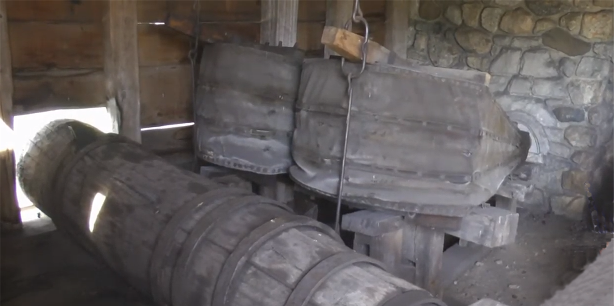 The evolution of compressors for making iron & steel - CompressorTECH²