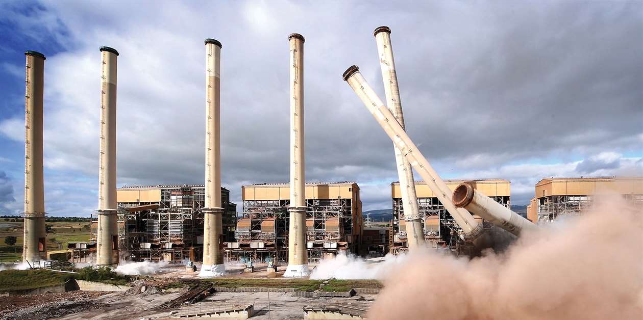 WDS 2020 – Hazelwood Power Station chimneys demolition - CompressorTECH²