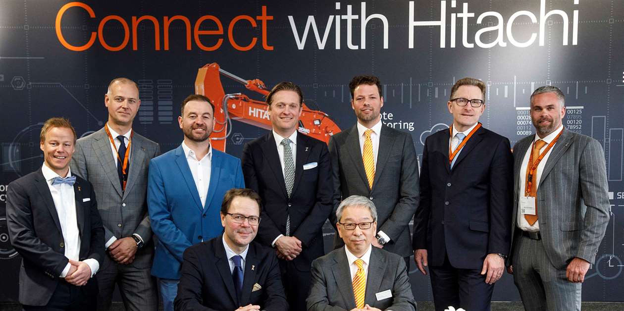 Hitachi and ABAX sign telematics deal - CompressorTECH²